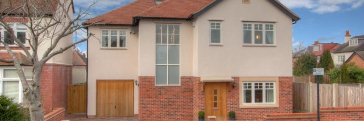 Contemporary detached house